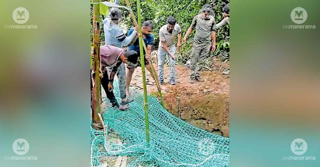 Presence of mysterious animal detected in unused well in Kozhikode's ...