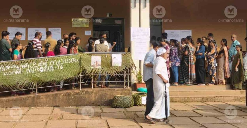 Kerala local body polls: Phase 2 concludes with 76.08% voter turnout ...