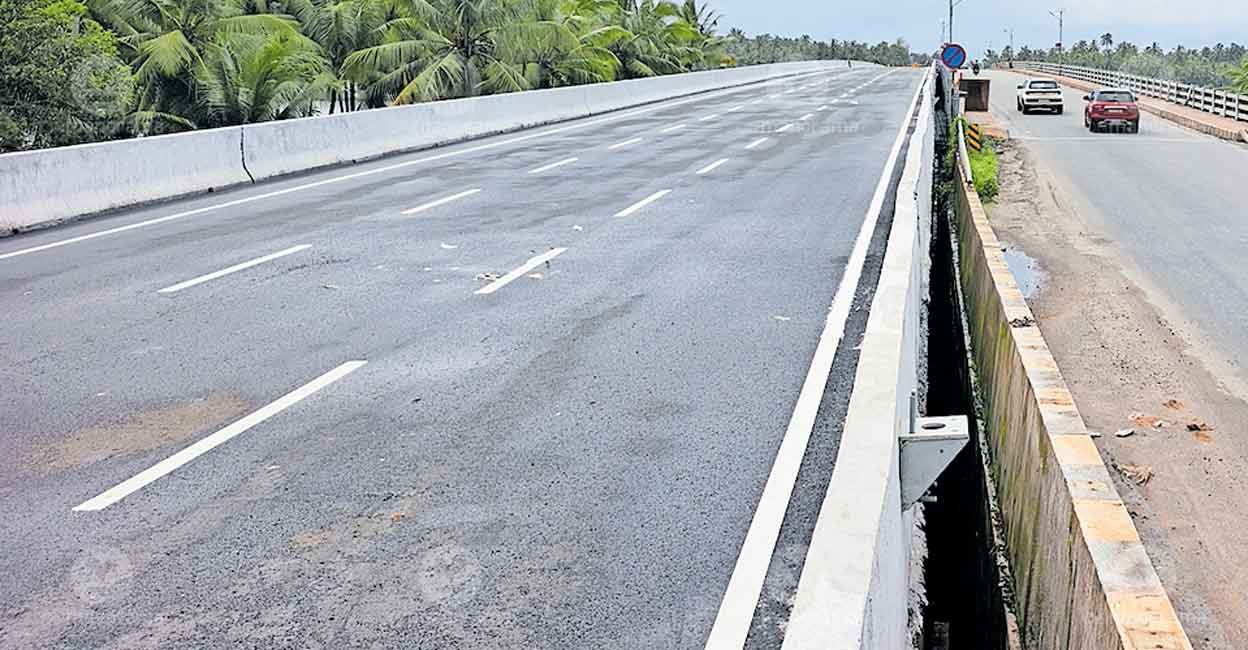 Korapuzha bridge on NH in Ramanattukara - Vengalam reach opened for ...