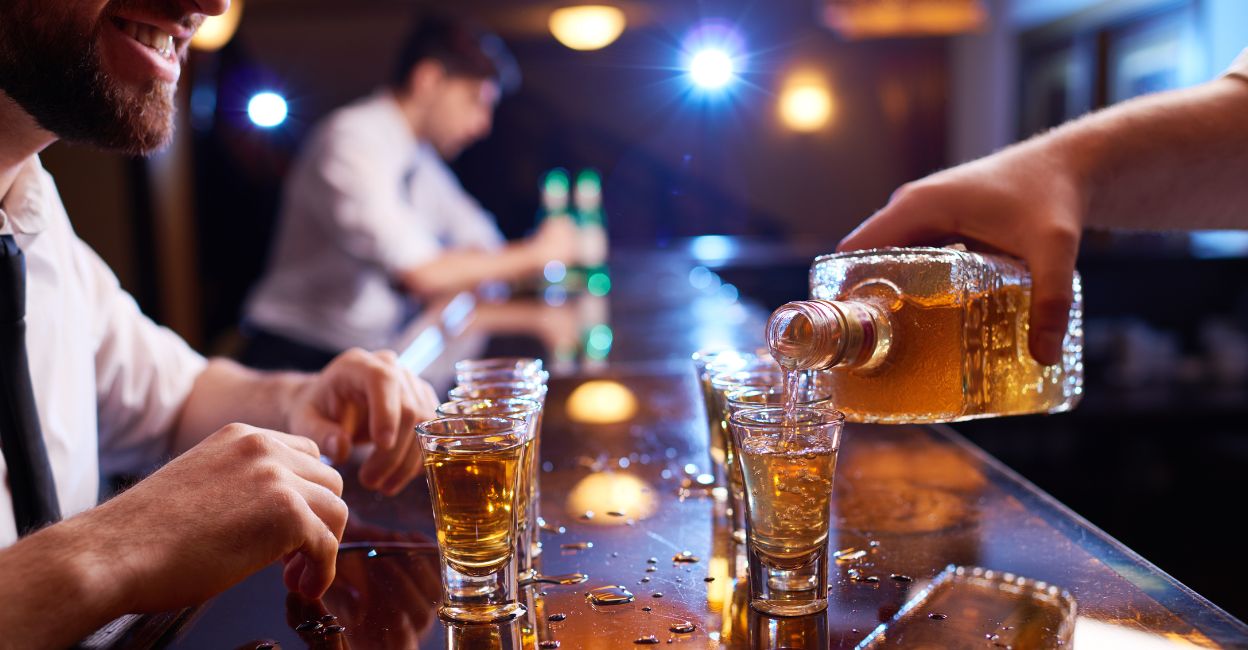 Bar timings extended in Kerala, counters to stay open till midnight ...
