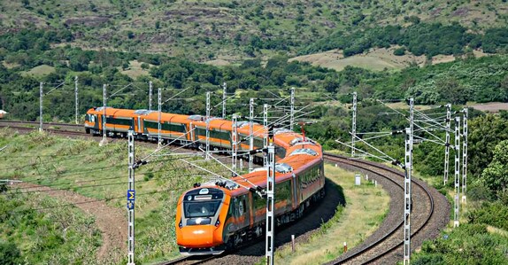 PM Modi flags off Ernakulam-Bengaluru Vande Bharat | Check ticket rates ...
