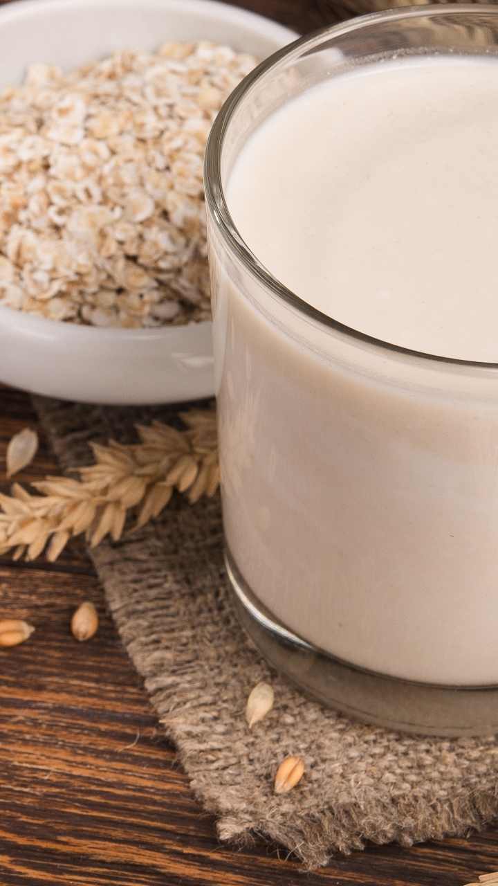 Oat milk: The pros and cons | Health | Onmanorama