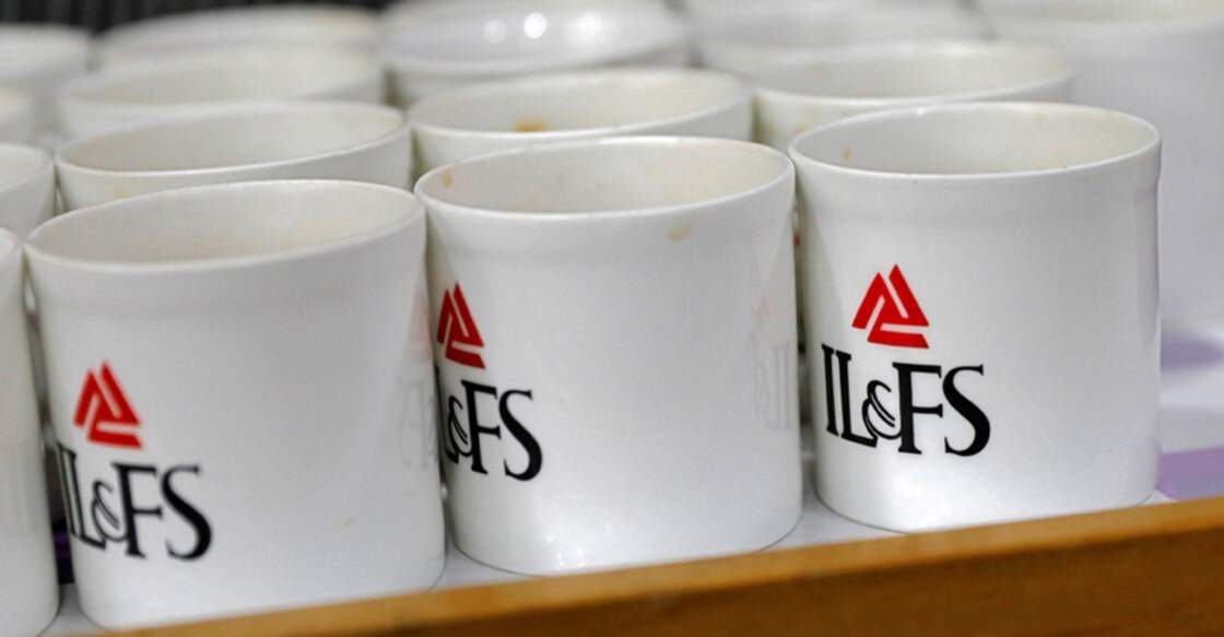 SFIO to probe 5 IL&FS companies for fraud | IL&FS | crisis | debt ...