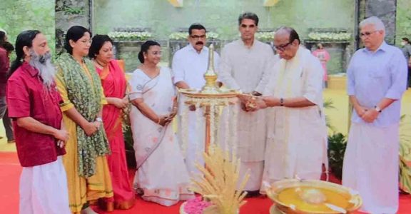 Vidyarambam ceremony held at Malayala Manorama