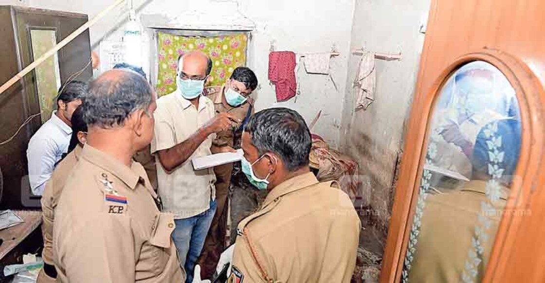 Elderly woman’s decaying body found in collapsed house, sister keeps ...