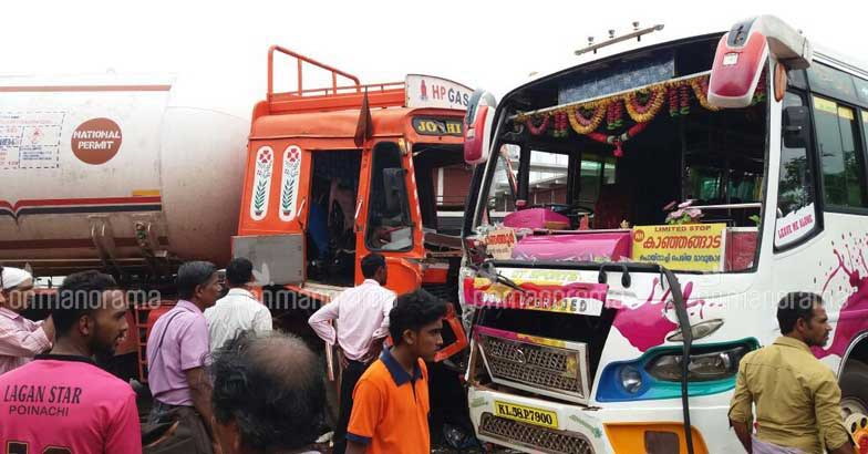 15 injured after serial crash on NH at Kasaragod | Kasaragod News ...