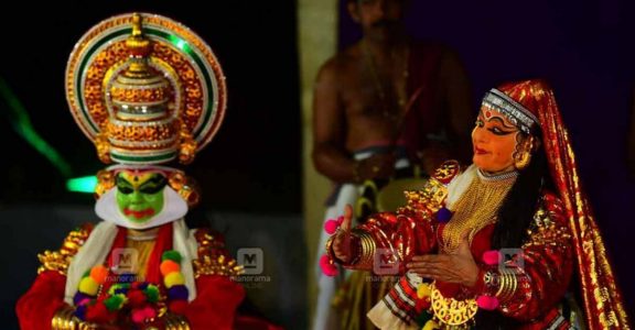 Manju Warrier’s mother debuts as Panchali in Kathakali performance