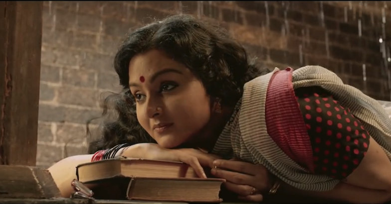 Manju stuns as Madhavikutty in Aami trailer | Video | Aami trailer ...