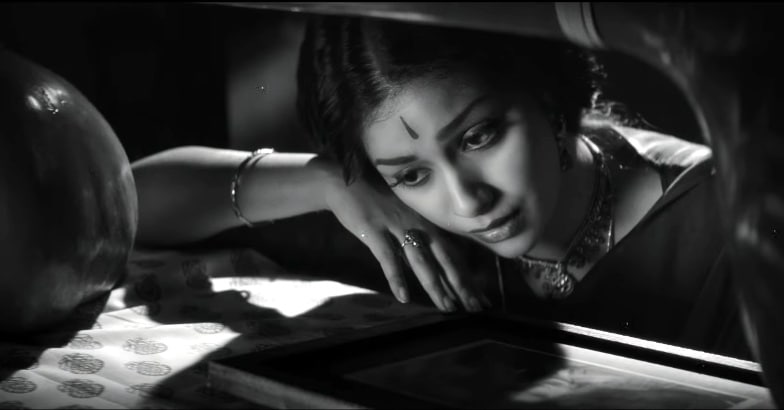 Keerthy Suresh shines as Savithri in biopic | Video | Entertainment ...