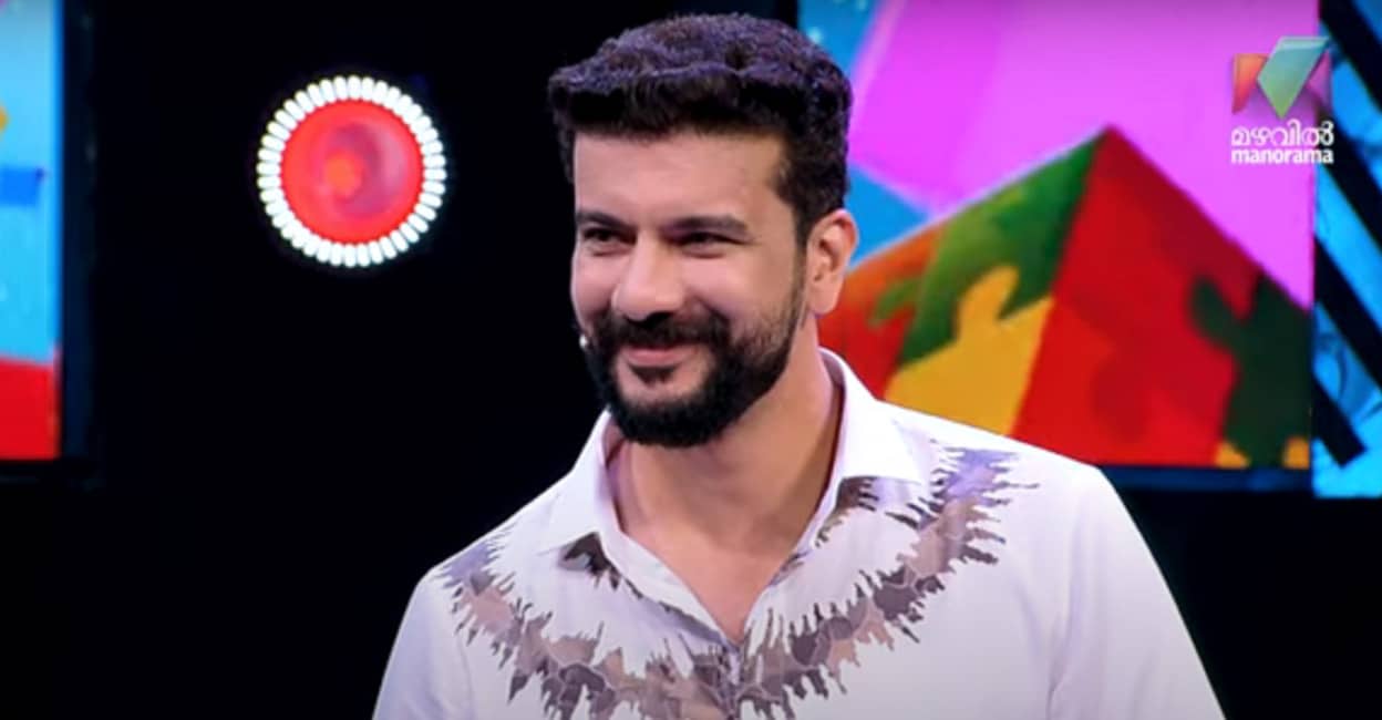 Ramesh Pisharody-Jagadish engage in a fun, musical battle in 100th ...