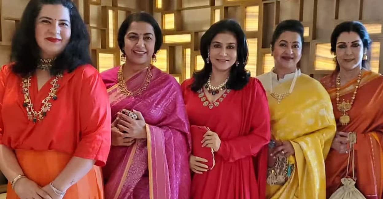 80s ensemble cast descend upon Bengaluru for Sumalatha’s son’s marriage function | Entertainment ...