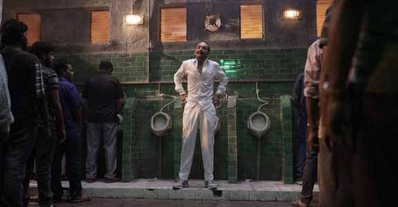 Ranga's colourful Mayuri Bar in 'Aavesham' was once Ashwini Kale's ...