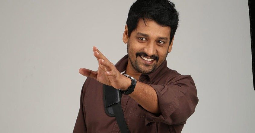 Film 'Vandi' rides on unusual paths, says actor Vidharth | Vidharth ...