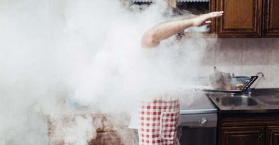 How to manage cooking during a heatwave: Essential summer 'do's and don ...