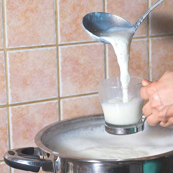how to boil unpasteurized milk