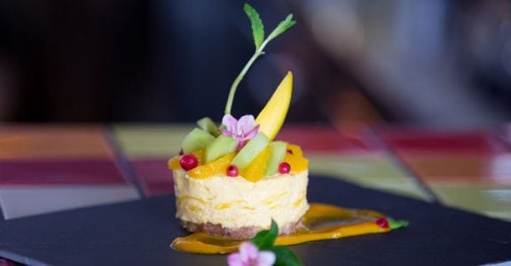 Plate like a pro - tips to garnish dishes | Dessert | Sauce | Cuisine ...