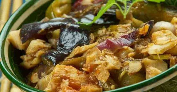 Must-try fish dishes from different parts of India | Machher Jhol ...