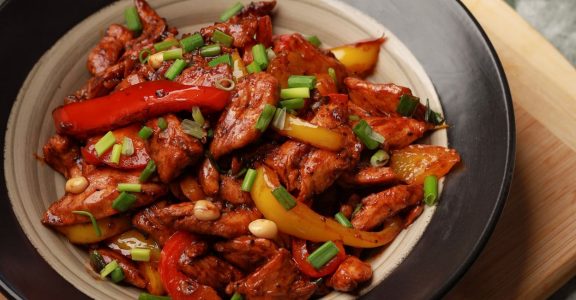 Bell pepper chicken stir fry: Prepare the popular takeout dish at home ...