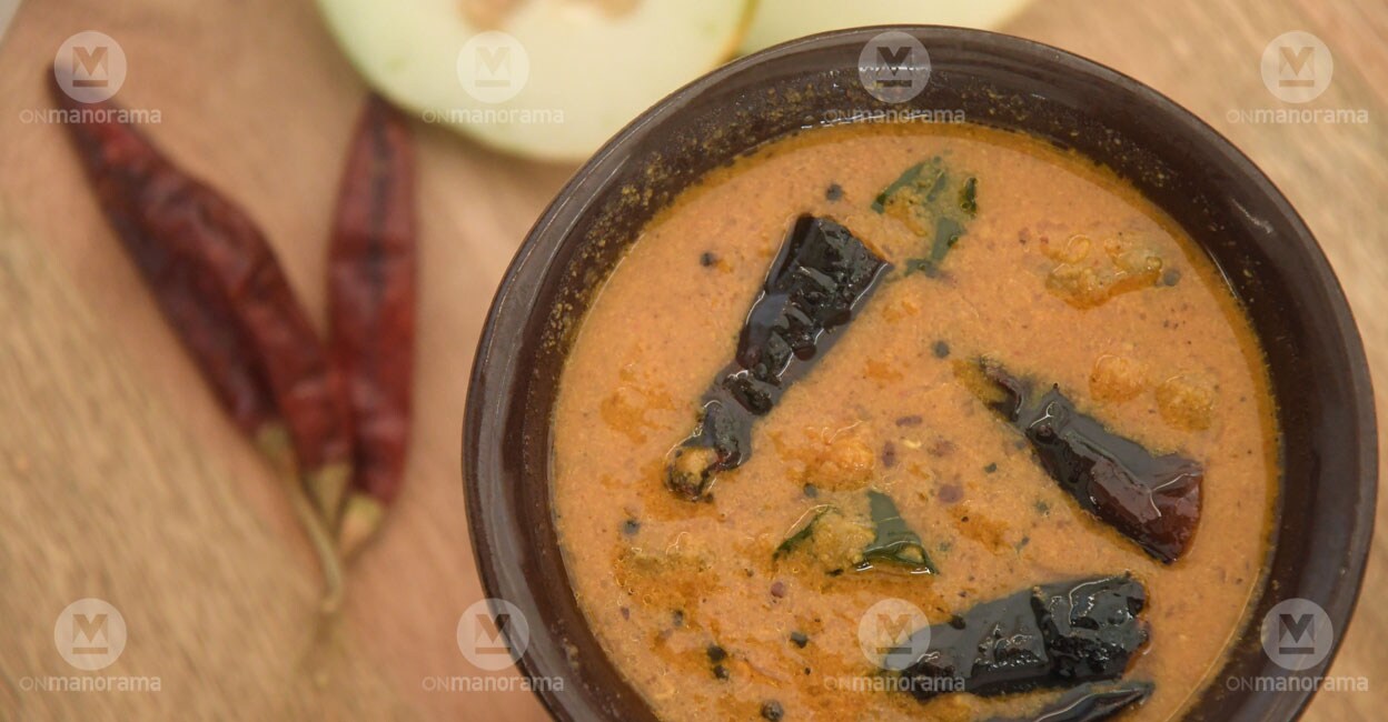 Authentic Kerala pulingari: A delicious tamarind and coconut curry