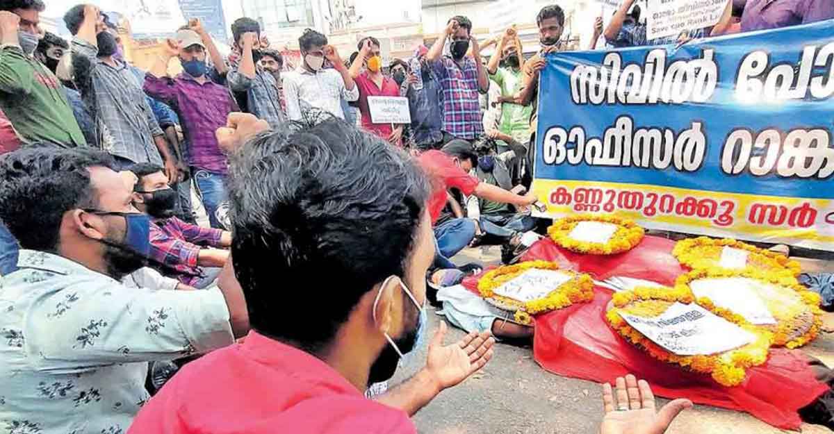 ASHA workers join job seekers' protests in front of Secretariat as stir ...