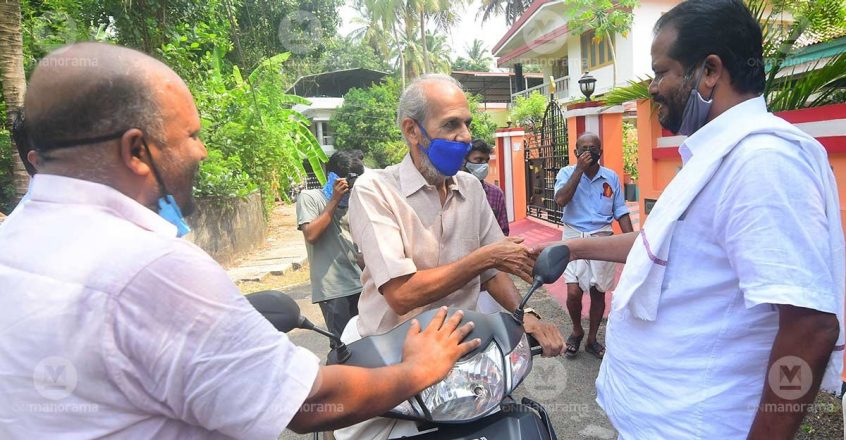 Ground Report: Balachandran, Padmaja vie for Thrissur, Suresh Gopi’s waywardness raises eyebrows ...