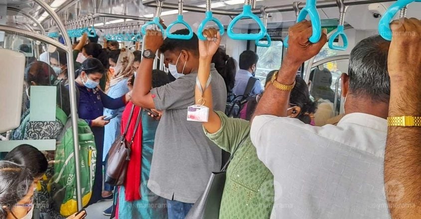 Private bus strike continues in Kerala for second day; commuters ...
