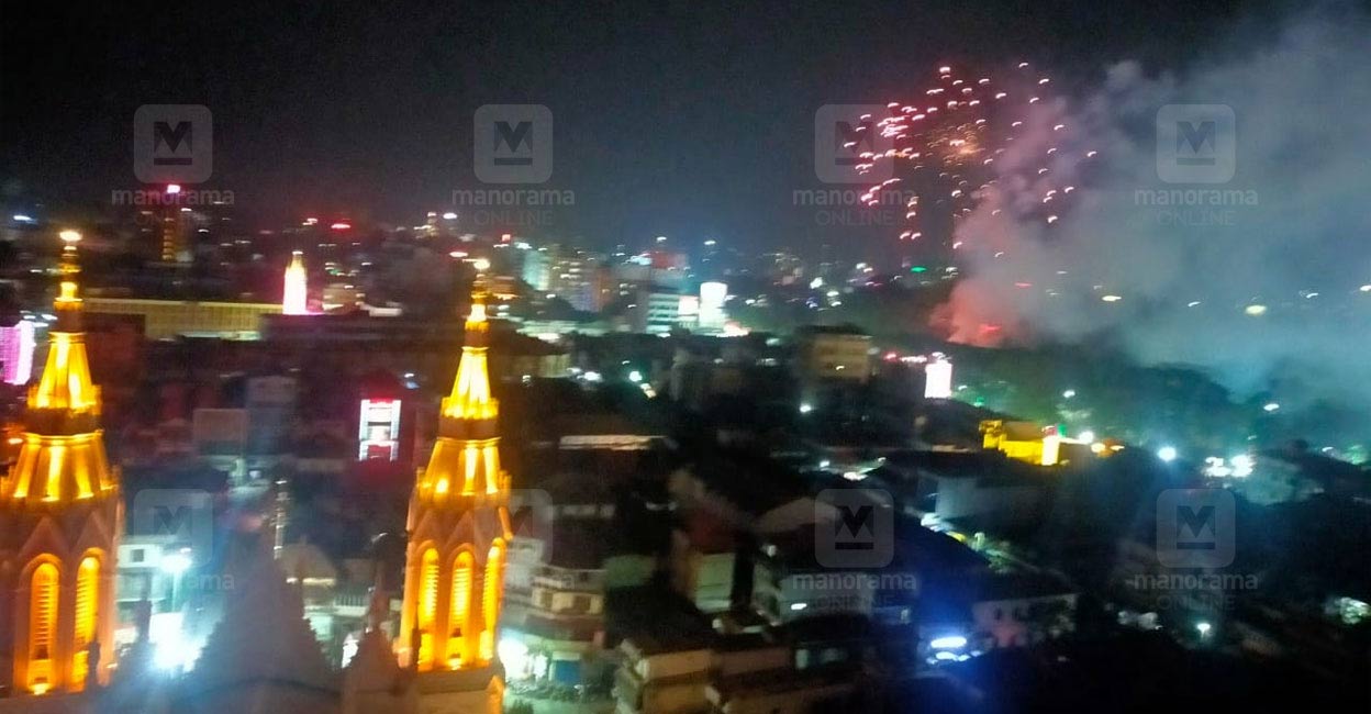 Thrissur Pooram: Sample fireworks display begins, no permission to ...