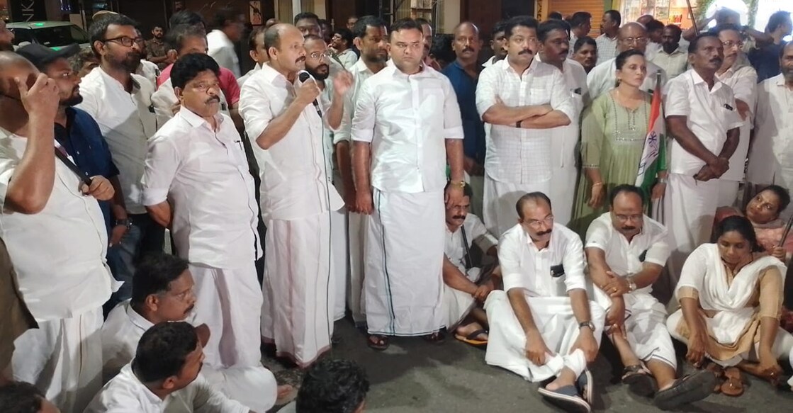 ‘Pinarayi is Mundu Modi,’ reiterates Jairam Ramesh as Cong protests ...