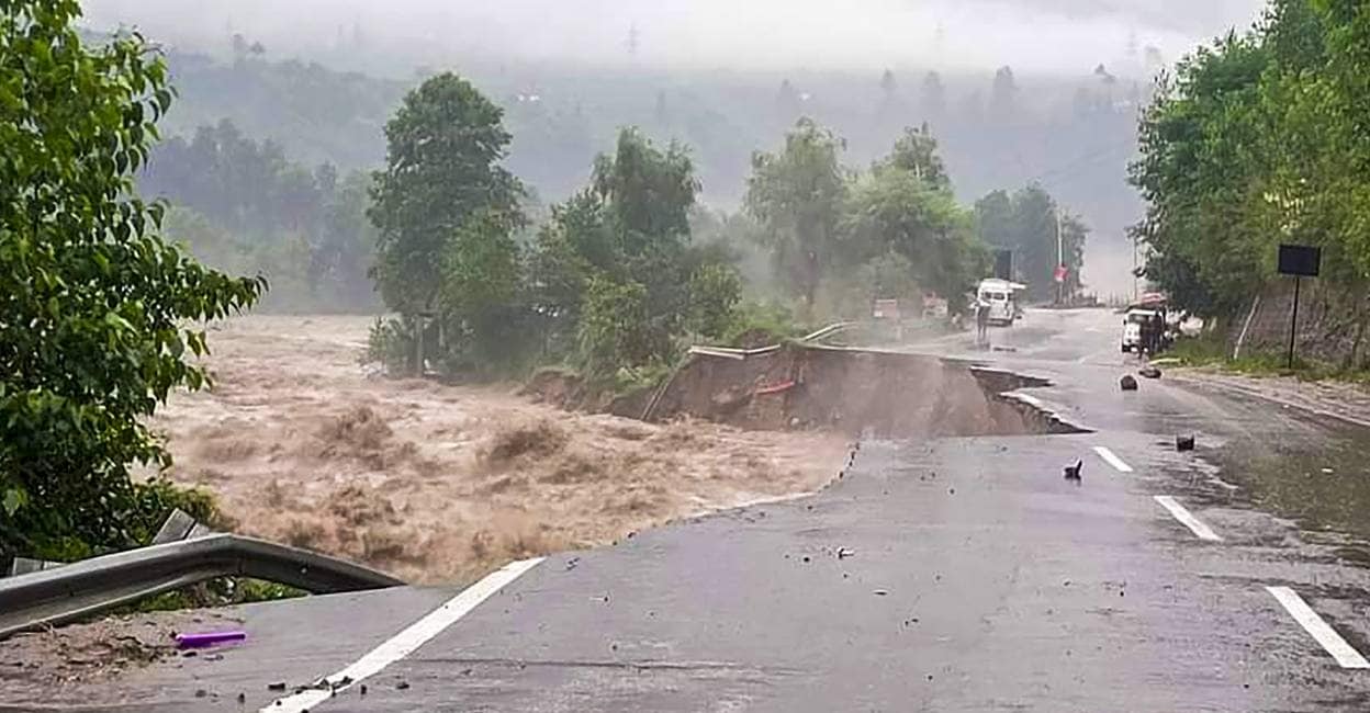 45 medicos from Kerala among hundreds stranded in rain-battered ...