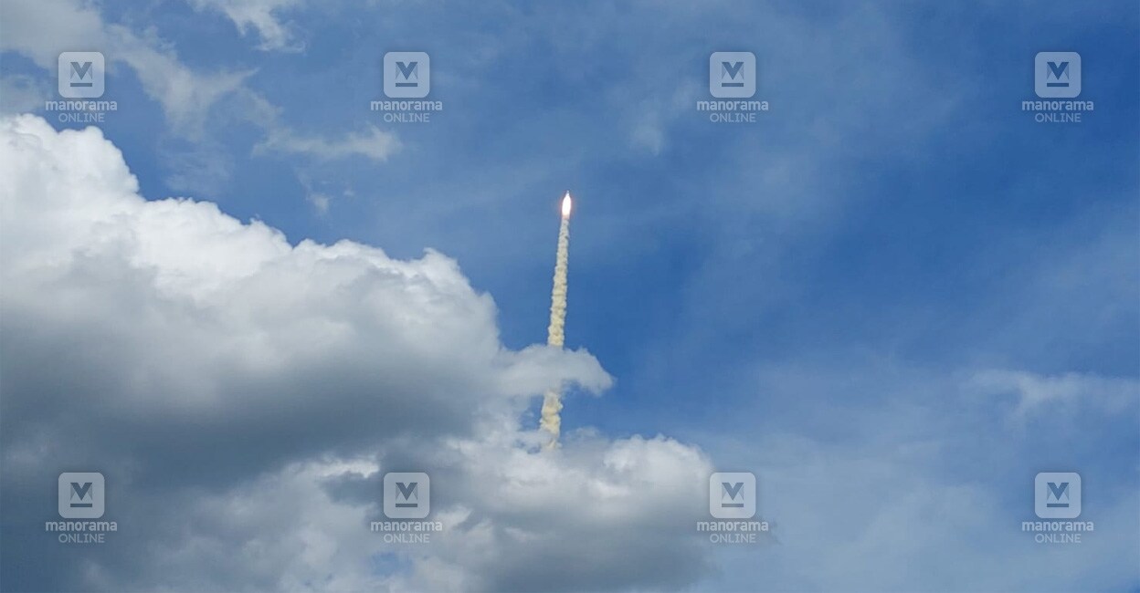 Chandrayaan-3 touchdown on moon at 18:04 hours on Aug 23, lander module ... Chandrayaan-3 touchdown on moon at 18:04 hours on Aug 23, lander module ...