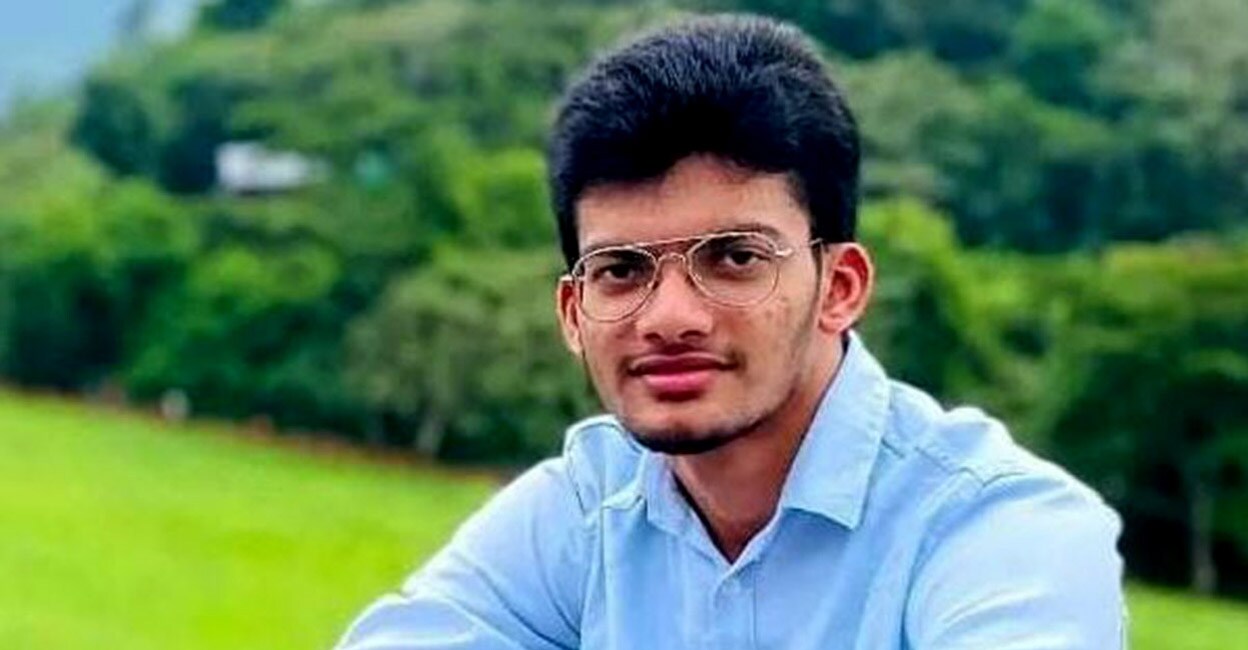 Youth saved from drowning dies in hospital