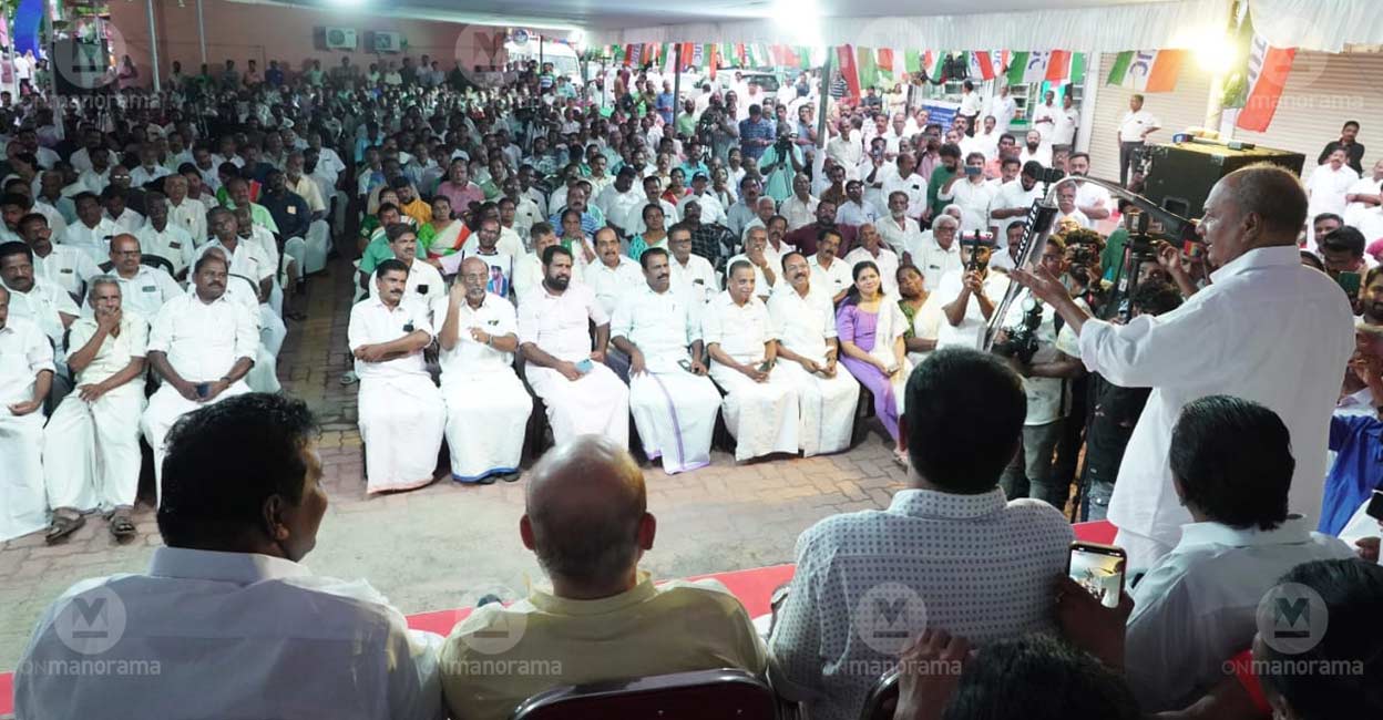 Story in pics: How Puthuppally bypoll campaign progressed | Kerala ...