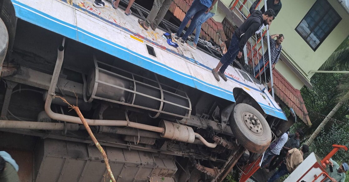 At least 12 injured as KSRTC bus falls into gorge at Kalpetta