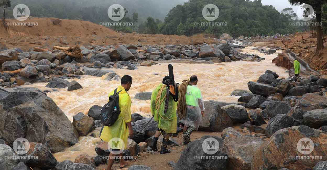 Grief-stricken Chooralmala | Visual story