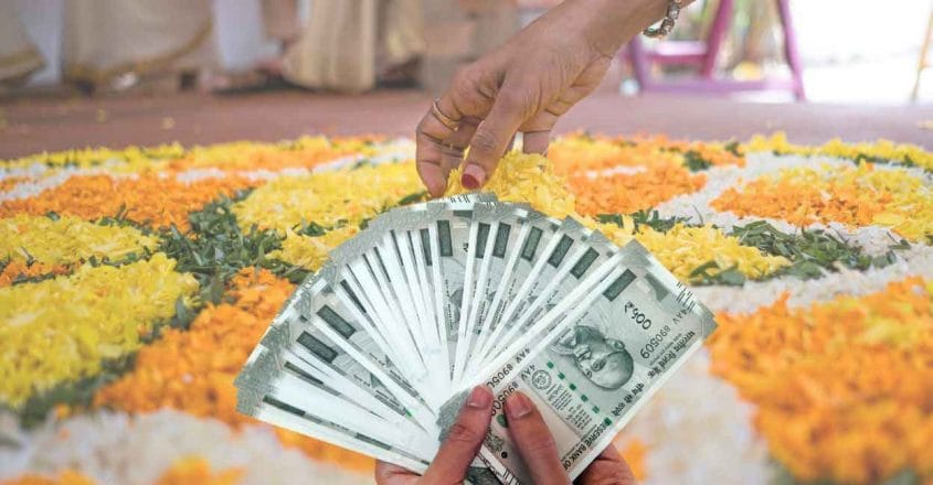 Kerala govt employees to get Rs 4,000 Onam bonus, Rs 20,000 as festival ...