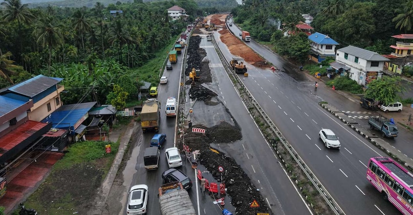 3 hrs for 56 km; What chokes NH 566 in Thrissur? | Kerala Stories | Onmanorama