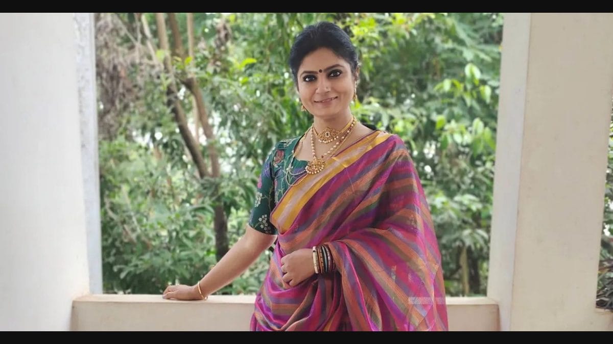 Revathy Krishna Serial Actress