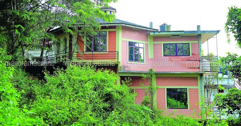 A budget-friendly Wayanad house on pillars | Wayanad | pillar home ...