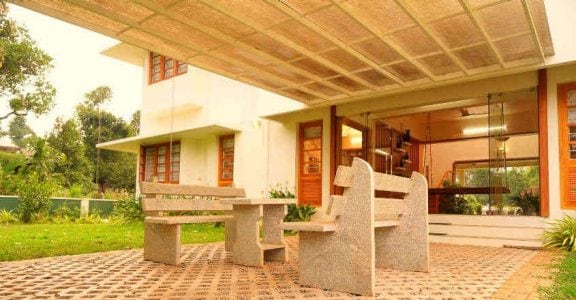 A modern, idyllic home in the midst of green in Kattapana | Lifestyle ...