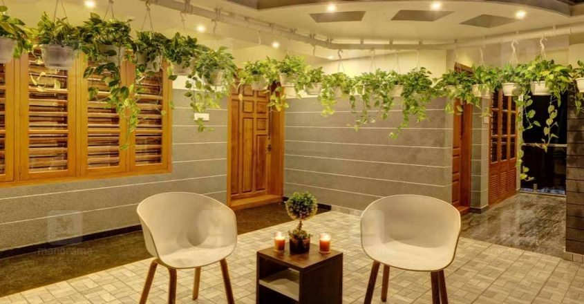 Enchanting design makes this Kayamkulam mansion a majestic edifice ...