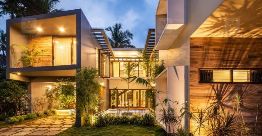 An exuberant mansion in Thrissur that enthralls even passers-by ...