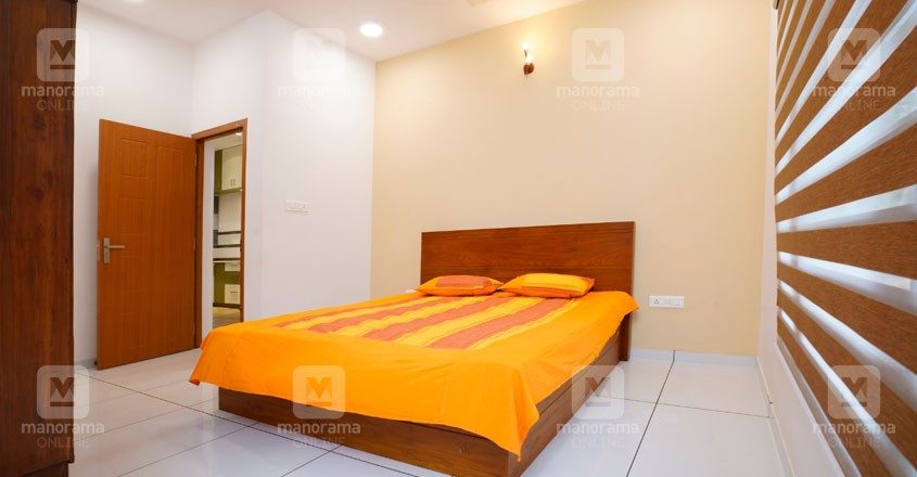 Classy features and vast interiors make this Calicut house a vision in ...