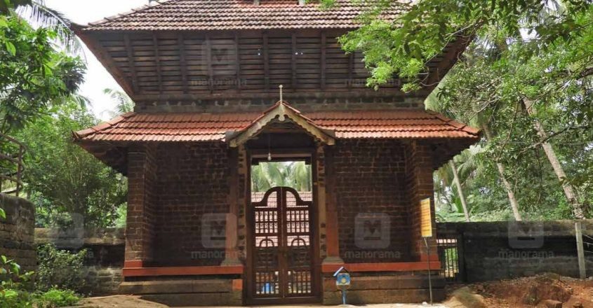 Varikkasery mana, traditional mansion that chimed with Malayalam cinema ...