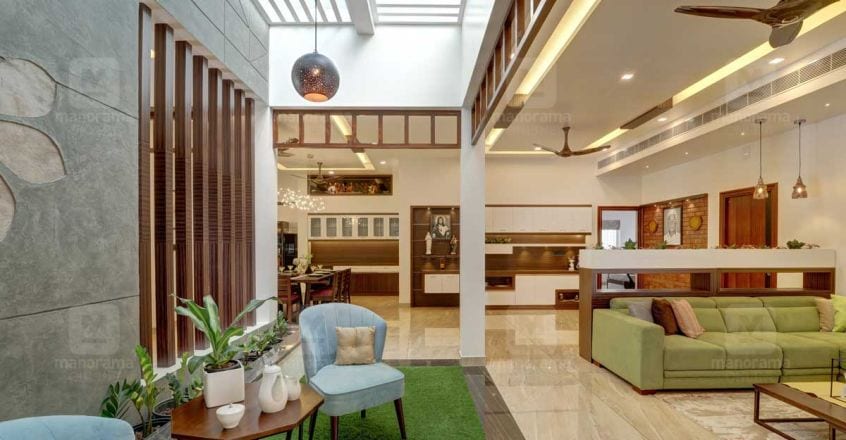 Grandiloquent design of a Kothamangalam mansion that revels in luxury ...