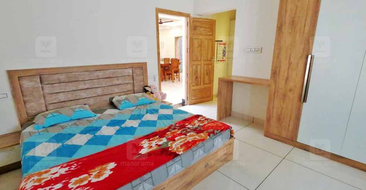 Minimal interiors make this single storey Anayadi house quite special ...