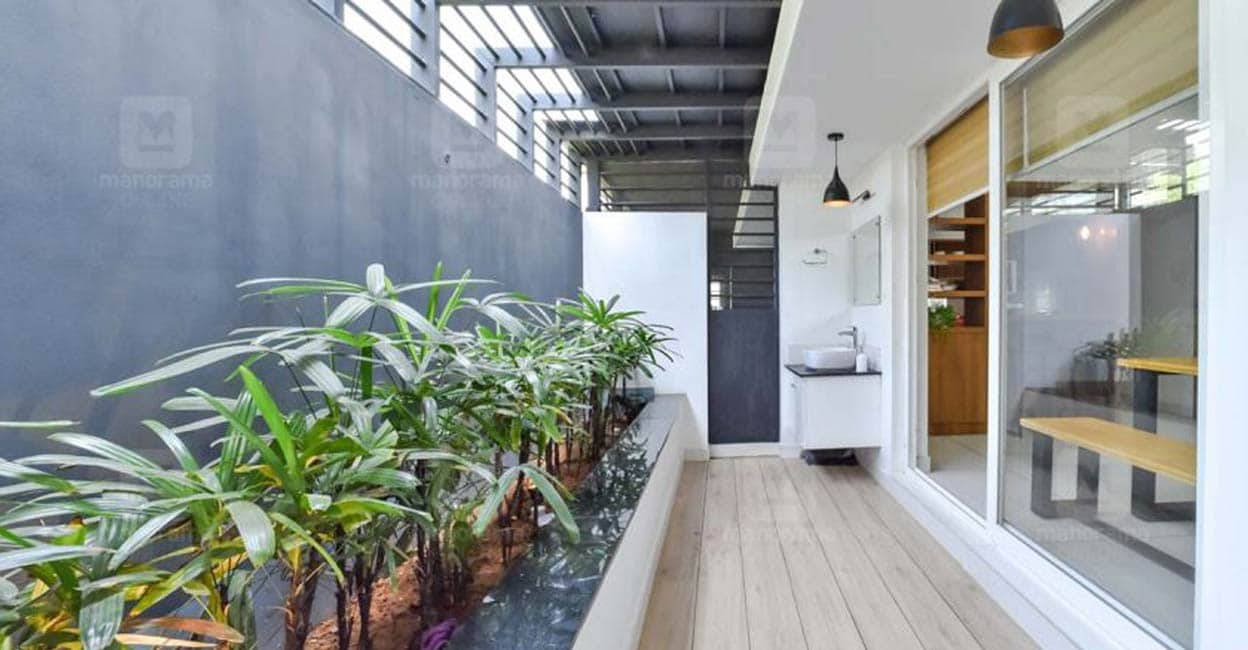 Viyyur house in small plot wins hearts with elegant designs | Lifestyle ...