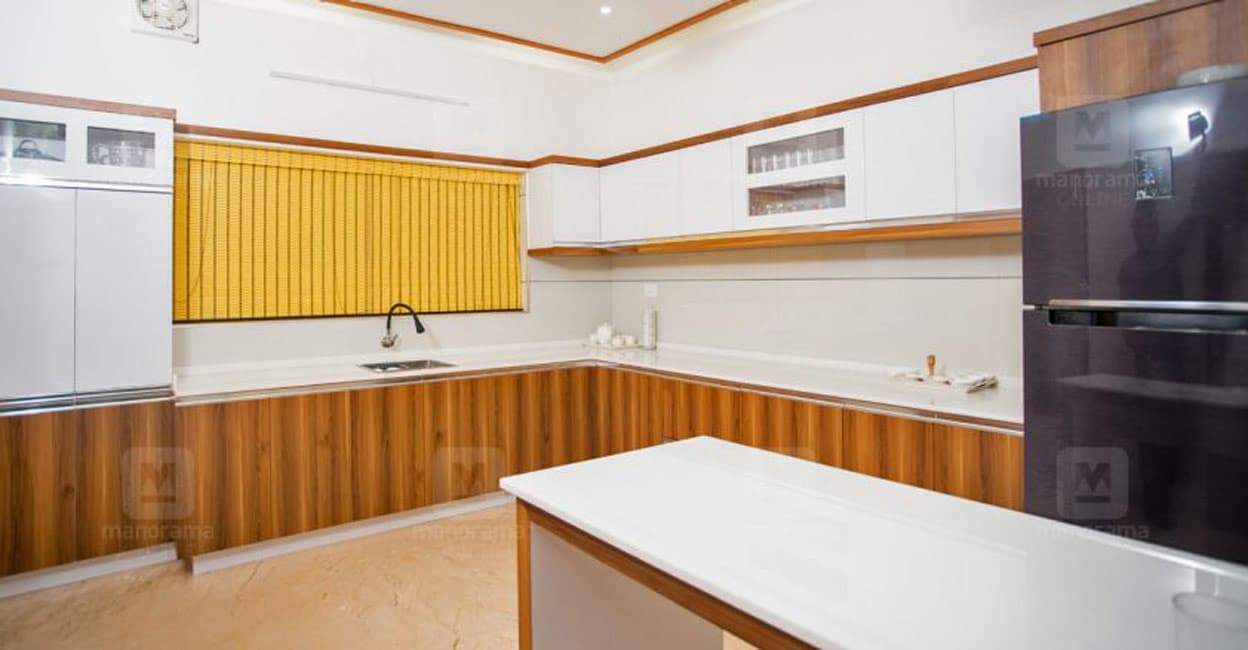 This minimal Kuttiady house impresses with unique designs and facilities