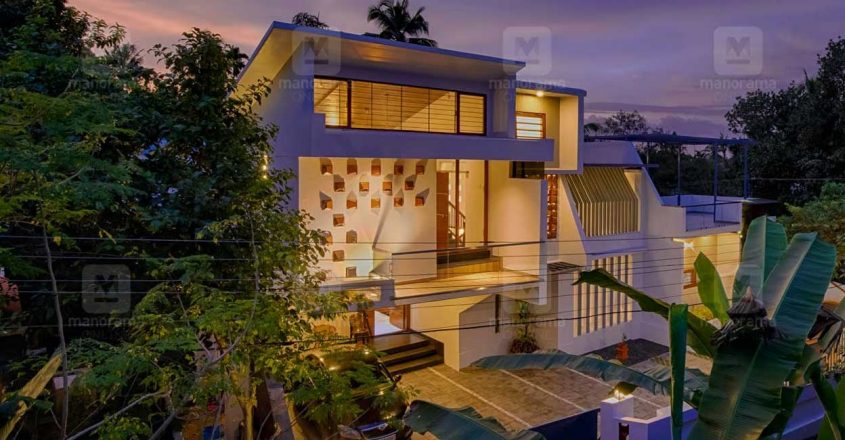 Modern Aluva house impresses with state-of-the-art technology and chic ...