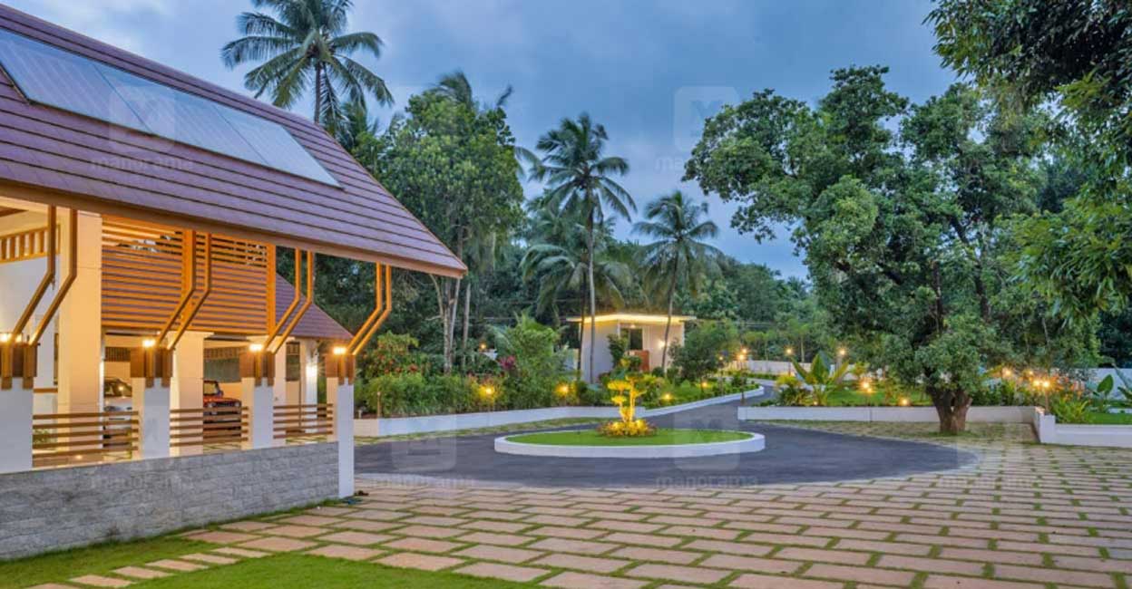 Palatial mansion in Valancheri with lavish interiors is epitome of ...