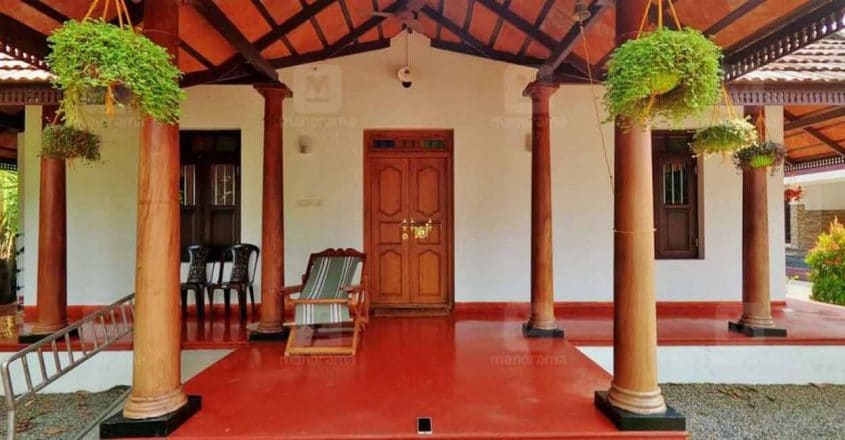 This traditional Aluva house is classy in design, pocket-friendly on ...
